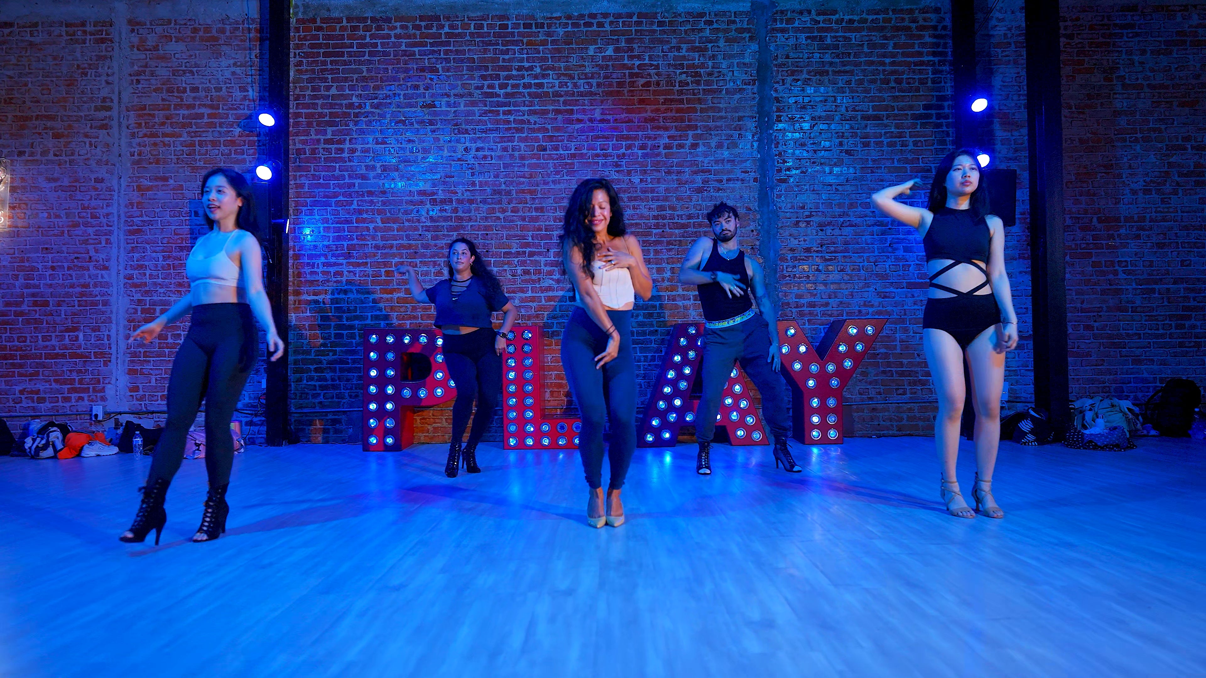 Usher G9 – Nineeva